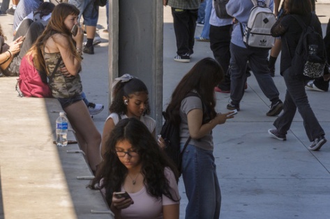 One Tech Tip: Using Instagram's new teen account settings to supervise ...